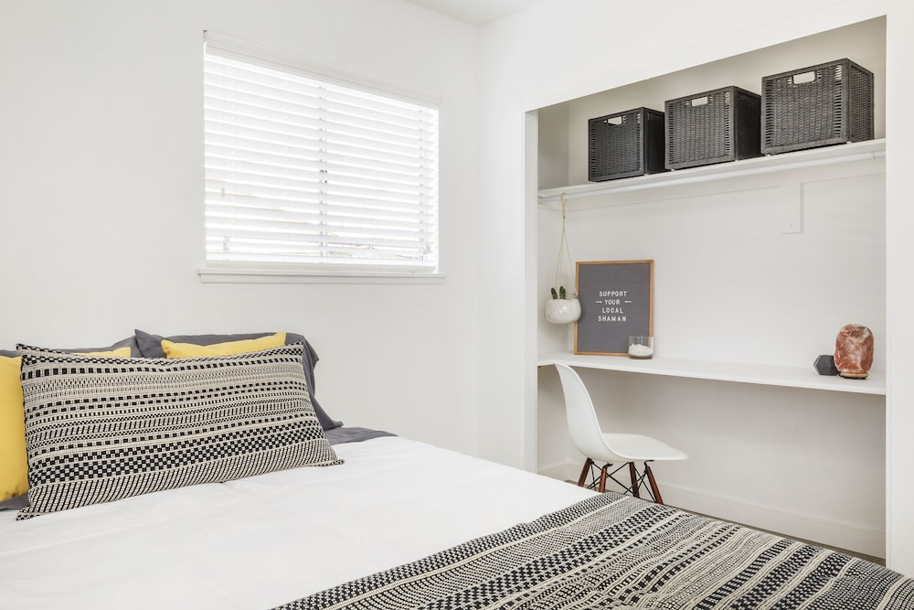 🌵Live Centered w/ Hot Tub, Fire Pit & BBQ In Joshua Tree & Walk to Town ...