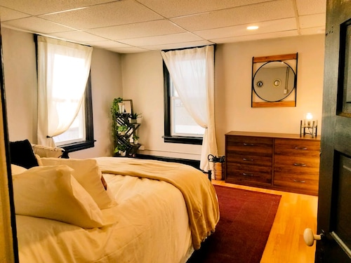 Extended Stay ✫ Poconos ✫ Geisinger ✫ St. Luke's - Tuscarora State Park, Barnesville