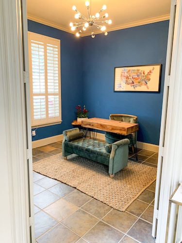 (Discounted) Centrally Located Dallas Retreat - Coppell, TX