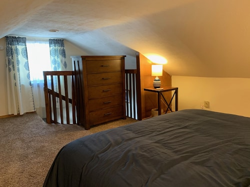 Hocking Hills Romantic Getaway For Couples - Logan, OH