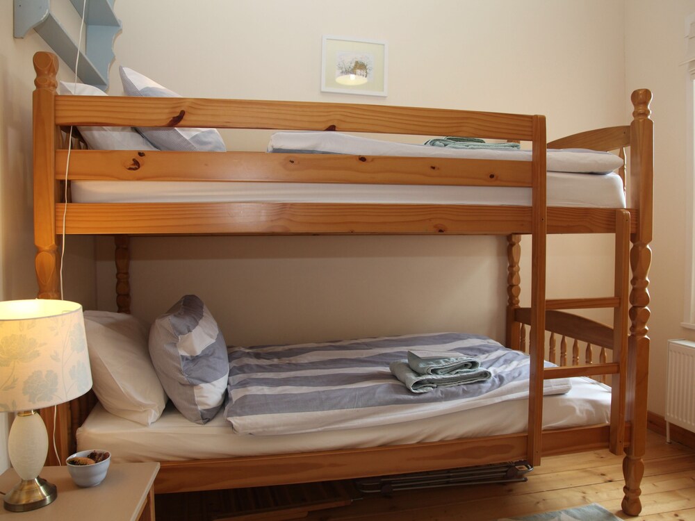 Premium Cottage Old Post Cottage at Green Cottages - Rodmersham Green ...