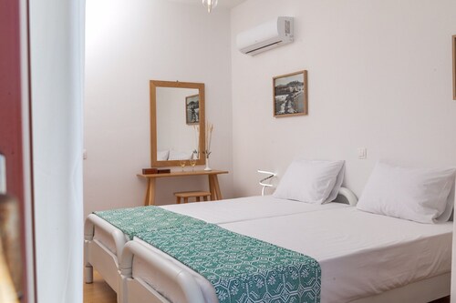 First Floor Big House 111m2 For Family Or Friends - Naxos, Griechenland