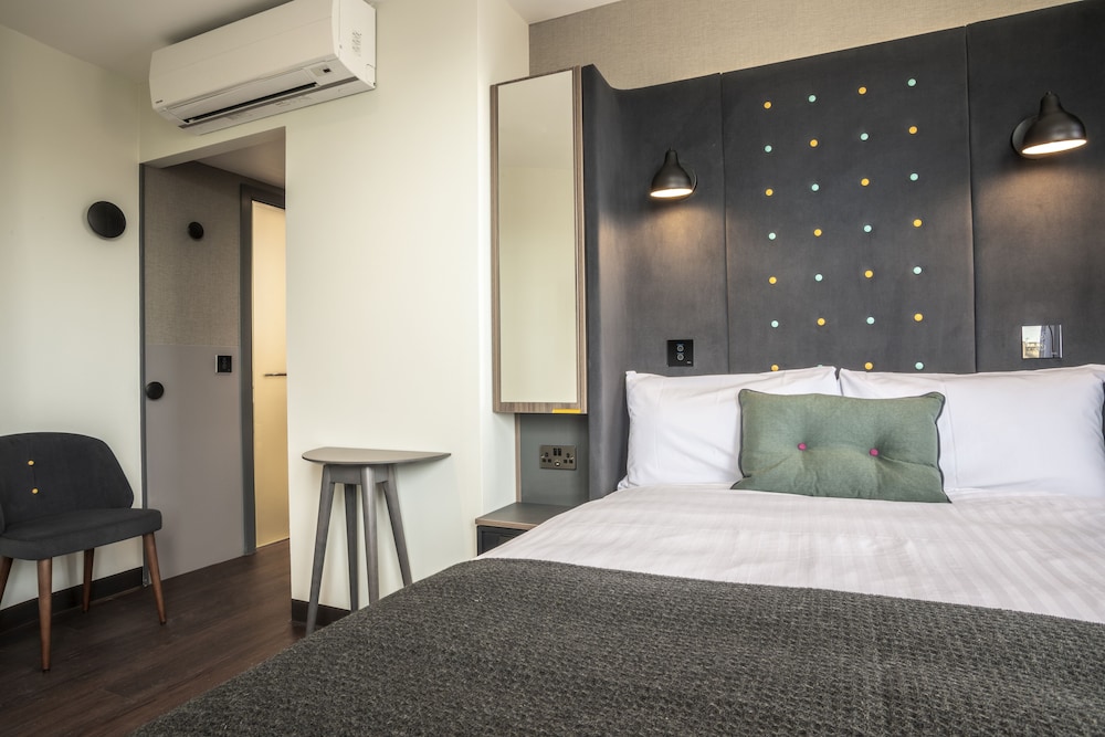 Point A Hotel Dublin Parnell Street in Dublin | Best Rates & Deals on ...