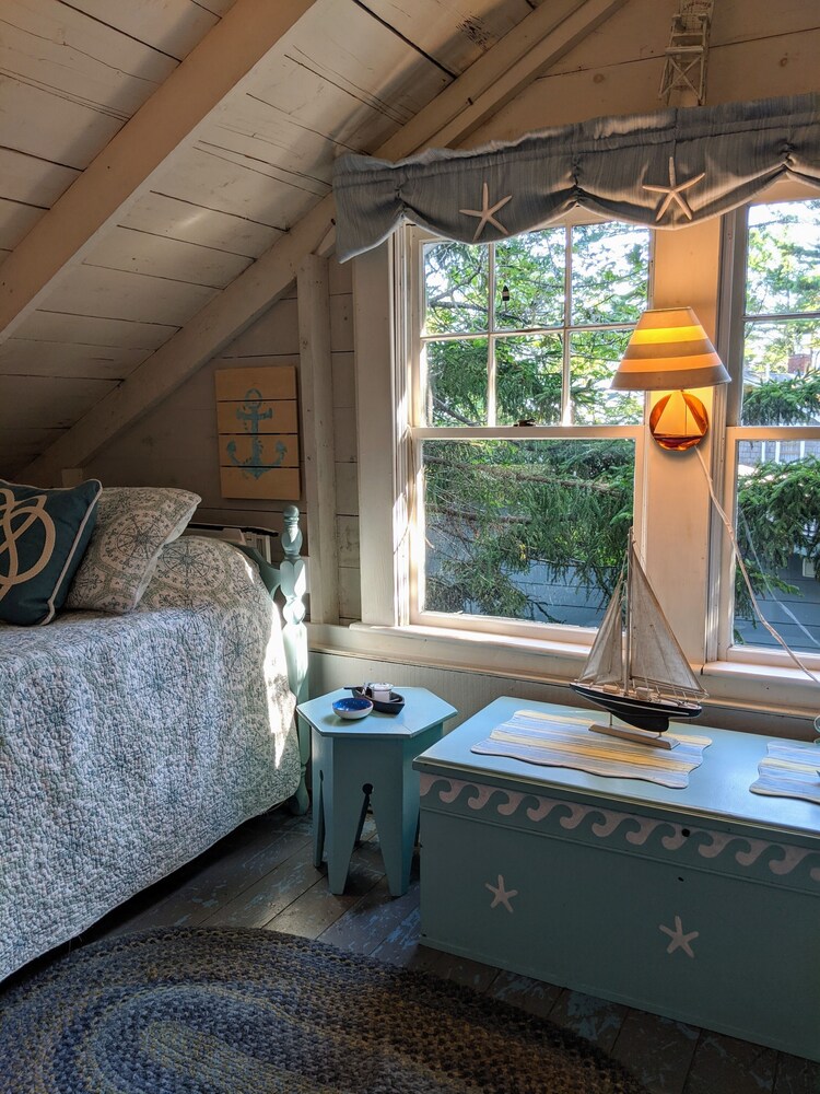 3 Bedroom Oceanfront Cottage with Private Dock and Amazing Views of ...