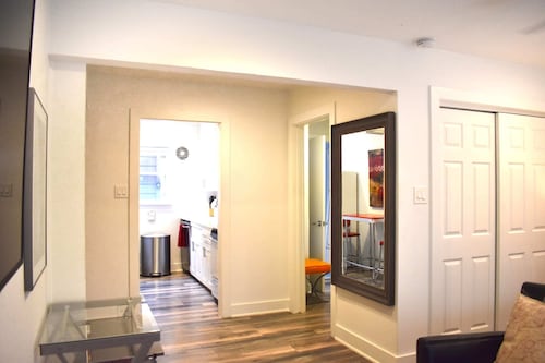 Museum District| Pool,patio,wifi,smarttv,park Spot - Sunnyside - Houston