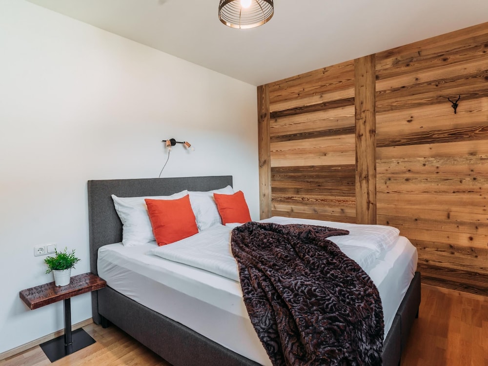 Golden Geier: Rooms, Reviews & Deals (Rauris, AUT) | Wotif