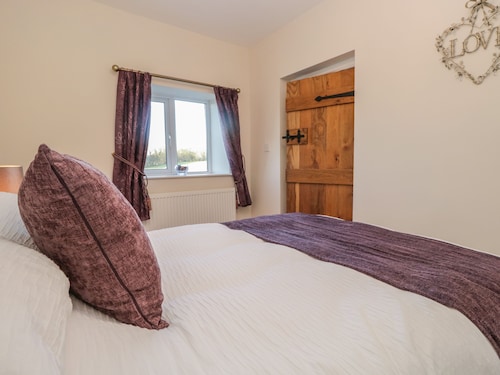 Cosy 2 Bedroom Cottage Metres From Hadrian's Wall - Northumberland