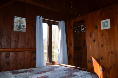 White Lake Log Cabins With Beach Access - Montague, MI