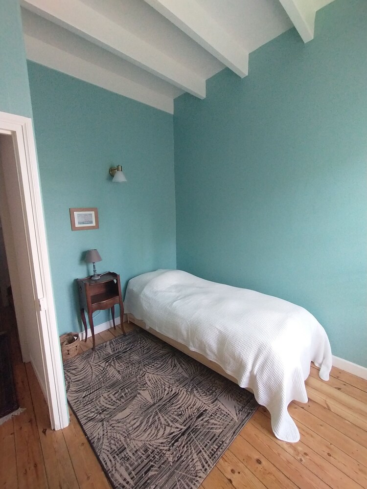 Near cost, between St-Quay and Paimpol, comfortable family house with ...