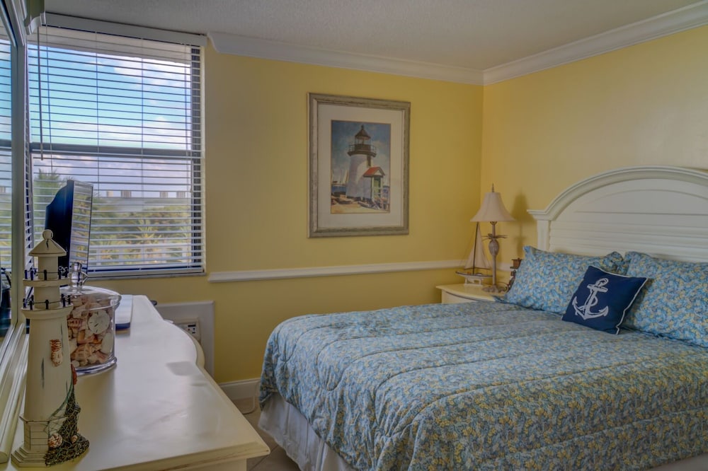 Lovers Key Condo w/ Superb Beach & Water Views, Heated Pool, Hot Tub ...