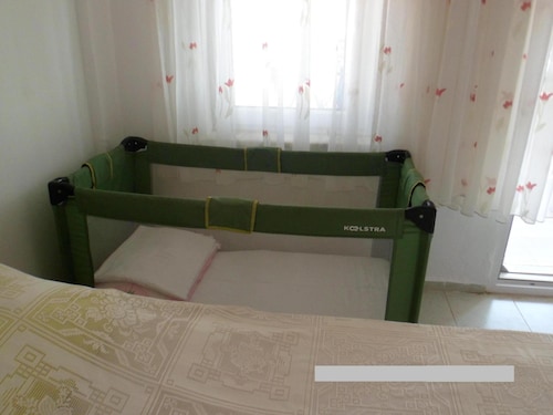 Triplex, 3+1, Sea View, Prv. Beach, Large Garden - Güvercinlik