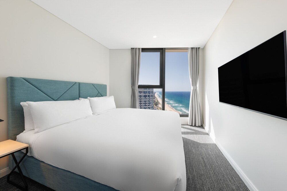 Meriton Suites Surfers Paradise in Gold Coast | Best Rates & Deals on ...