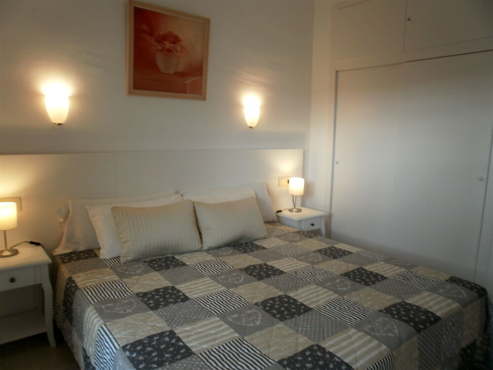 Apartment 5B Estarsol to 50 meters from the beach - Els Griells | Vrbo