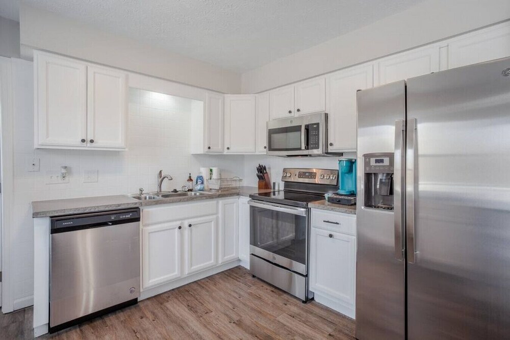 3B Ranch Big Backyard for Families & by Trails: Deals & Reviews ...