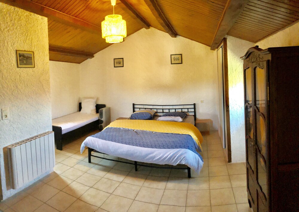 Cottage near Barjac - Saint-Privat-de-Champclos | FeWo-direkt