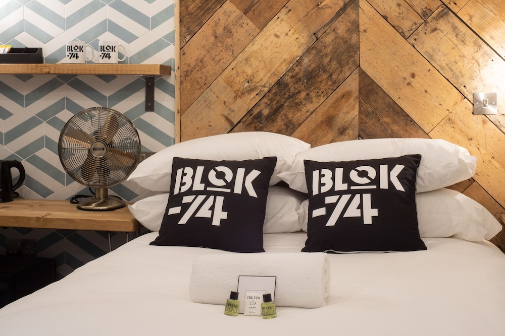 Blok-74 in Brighton | Best Rates & Deals on Orbitz