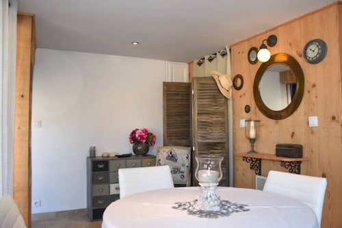 Gîte Au Pied Du Luberon Avec Spa Et Bassin Piscine - Luberon