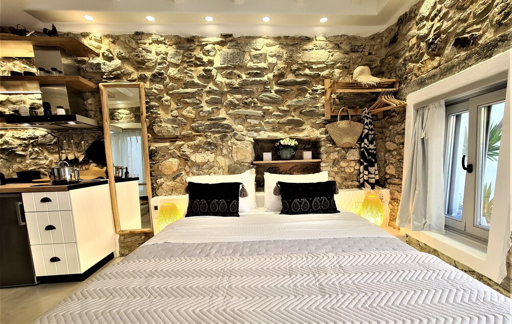 2Storey Luxury Studio with Veranda Castle Old Town { Manda Old Town ...