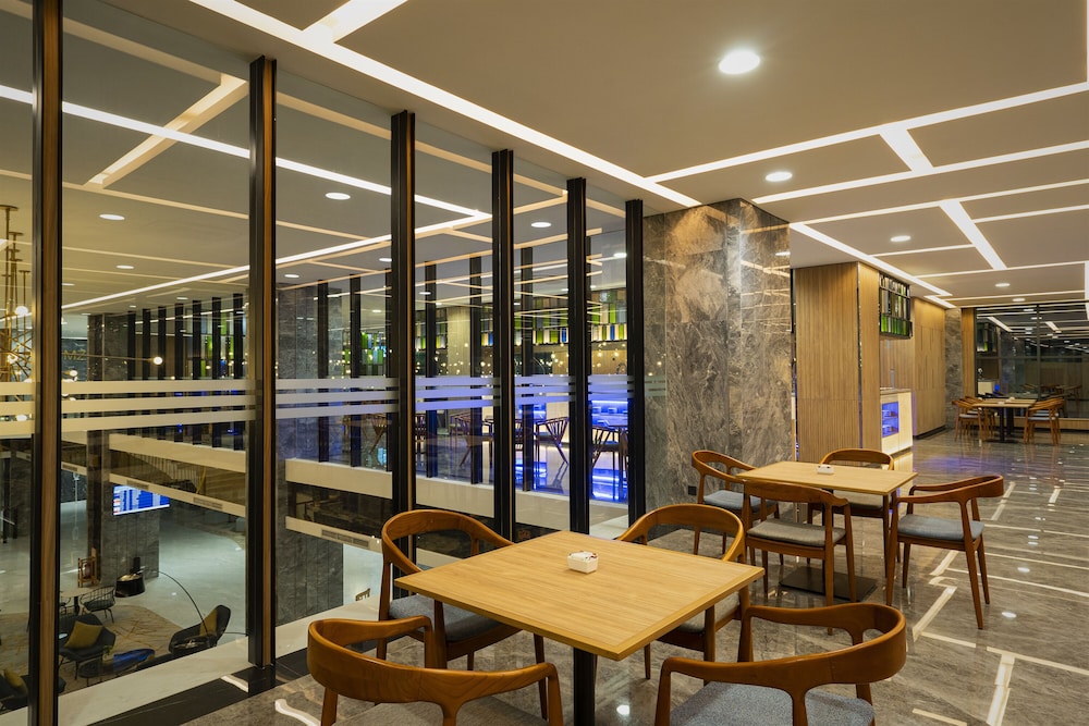 Anara Airport Hotel, Jakarta: $69 Room Prices & Reviews | Travelocity