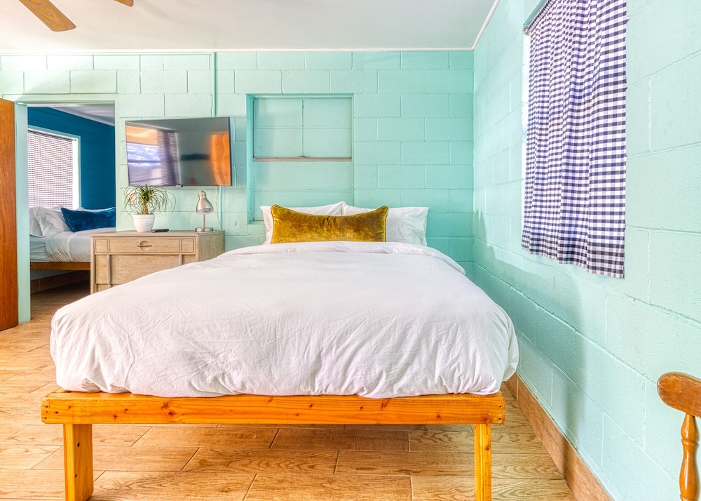 Crystal Clear Frio River PRIME ECLIPSE VIEWING - Concan | Abritel