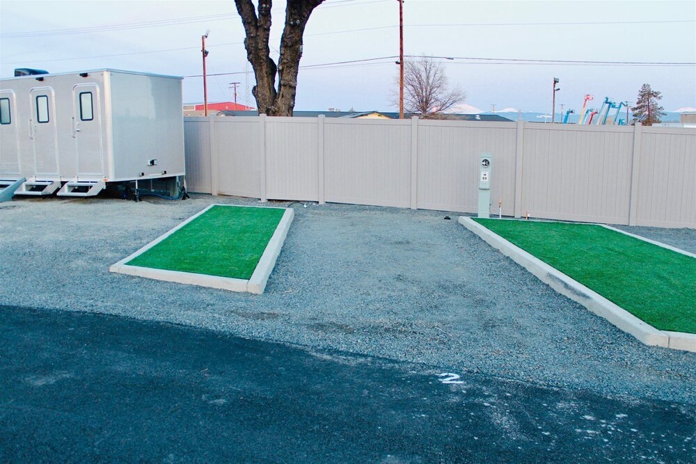 Van / Small RV Pad 2 Reviews, Deals & Photos 2025 - vrbo.com