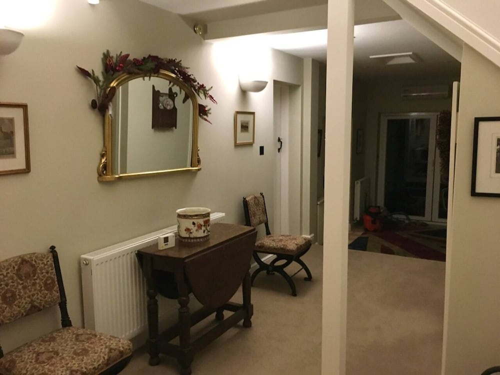 Luxury Accom. With Pool Henbury, Macclesfield: Deals & Reviews ...