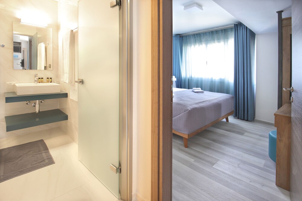 Sunrise Bay Apts Suite 103 - Agia Efimia | Vrbo