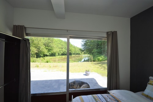 100 M² Huis ∙ 2 Slaapkamers ∙ 4 Gasten - Provincie Namen