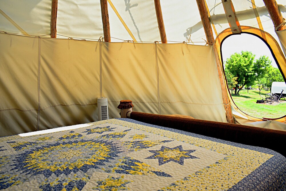 Native American Style Tepee , Sturgis: Room Prices & Reviews | Travelocity