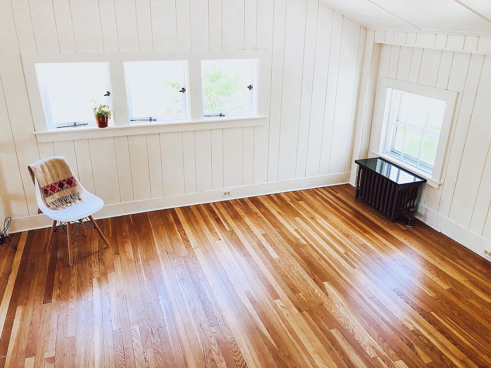 BERKSHIRES CHARM! Lenox, Tanglewood! SUMMER ONLY, or LongTerm Rental ...