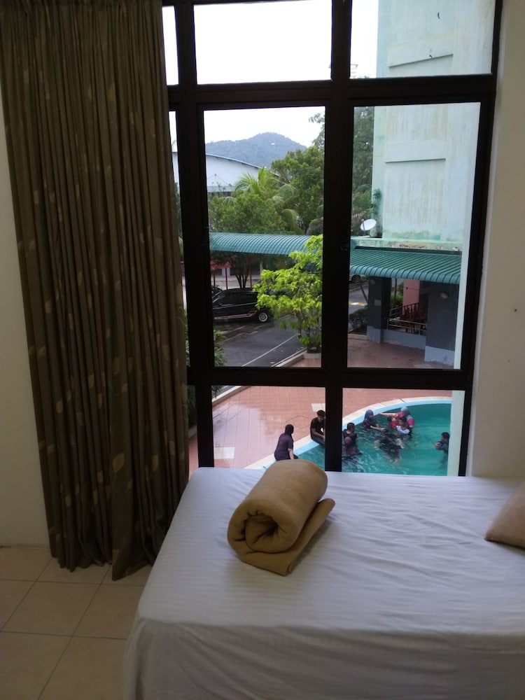Lumut Manjung Perak Homestay swimming pool eta 0136288405, Lumut: $89 ...