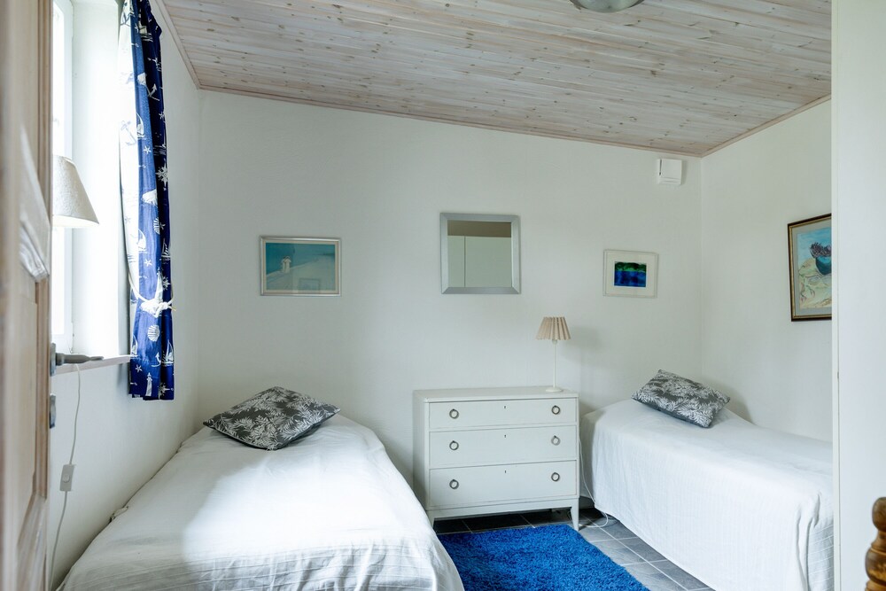 Relaxation in the open South Swedish landscape close to the sea (800 m ...