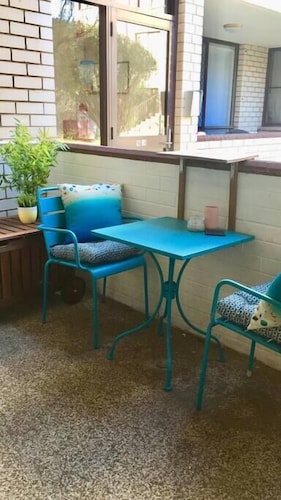 Relaxed Coastal Living In Renovated Beach Pad! - Sydney