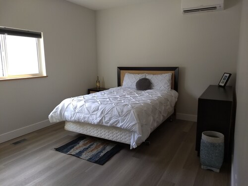 New Trailside Suite. Hike, Bike, And Rock Climb! - 펜팅톤