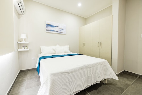 1bed/1bath With Pool - Aruba