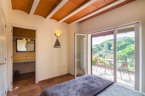 Cosy Mediterranean Beachfront House - Tossa De Mar - Tossa de Mar