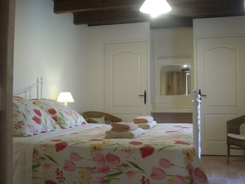 Casa ∙ 4 Habitaciones ∙ 7 Huéspedes - Aubeterre-sur-Dronne