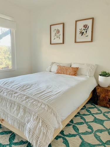 Fitch Mountain Cottage Apartment - San Francisco Bay Area