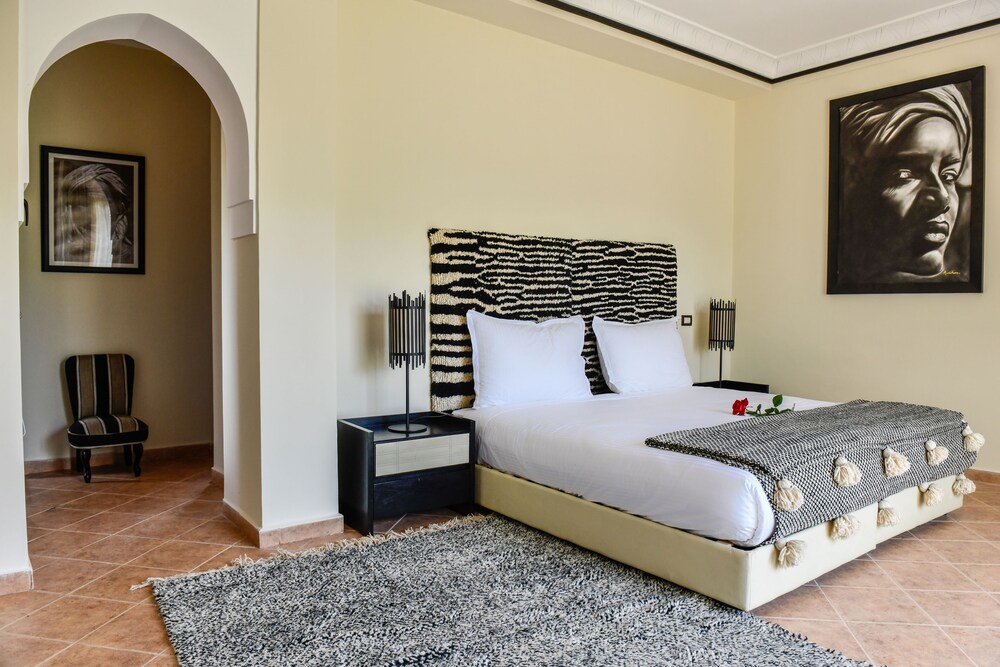 Amazing "beldi-chic" villa with swimming pool & breathtaking view ...