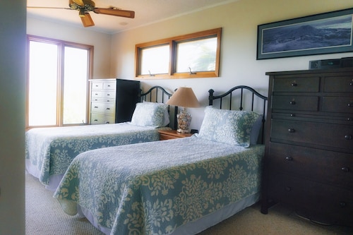 Bay Front Tree House - Tropical Hidden Oasis - St. George Island, FL
