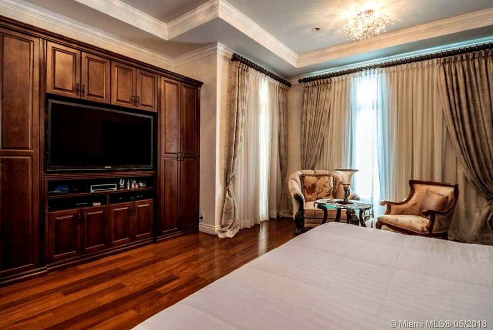 Luxury Villa for Rent - Aventura | Vrbo