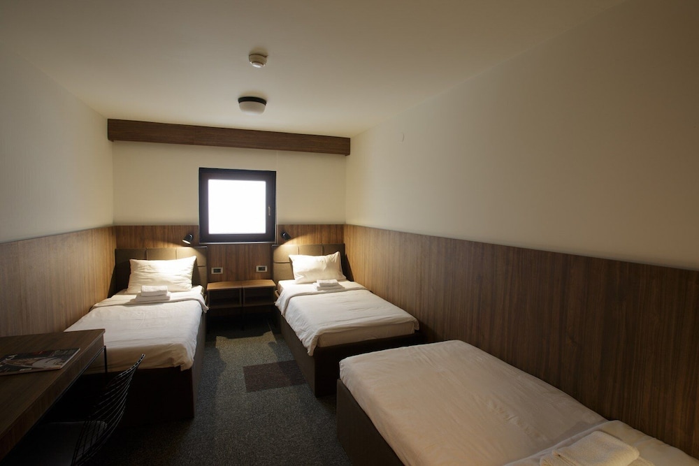 Hotel Rtanj Kopaonik, Raška: Room Prices & Reviews | Travelocity