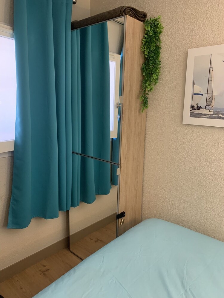 Beautiful 2-room apartment with splendid sea view - Cannes | Vrbo