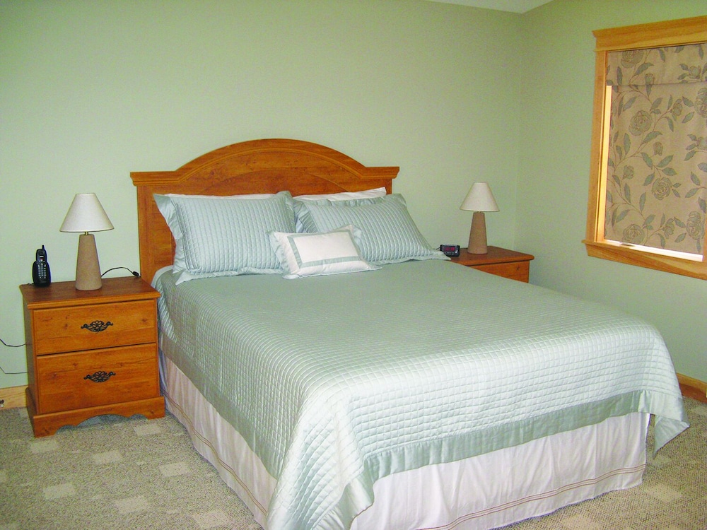 Ocean Front Vacation Home - Chelton | Abritel