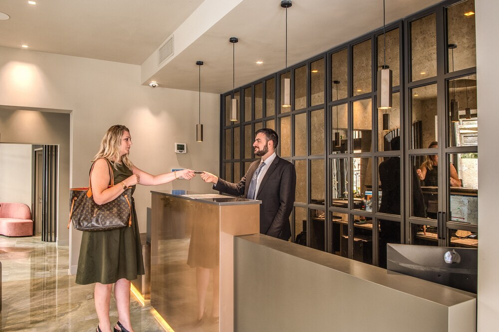 Hotel 77 Seventy-Seven, Rome: $266 Room Prices & Reviews | Travelocity