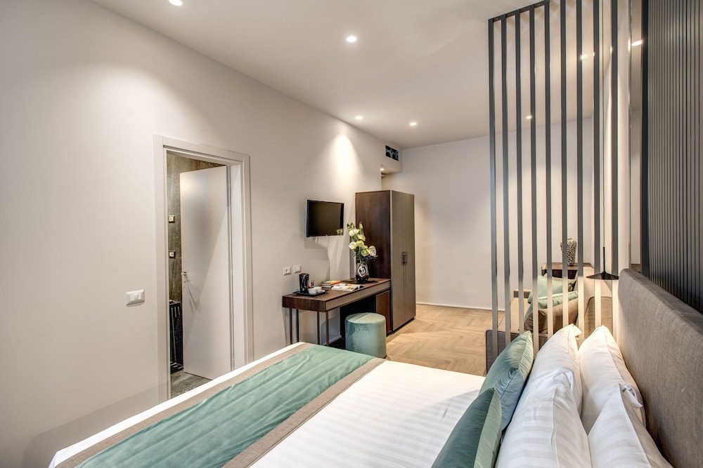 Hotel 77 Seventy-Seven, Rome: $128 Room Prices & Reviews | Travelocity