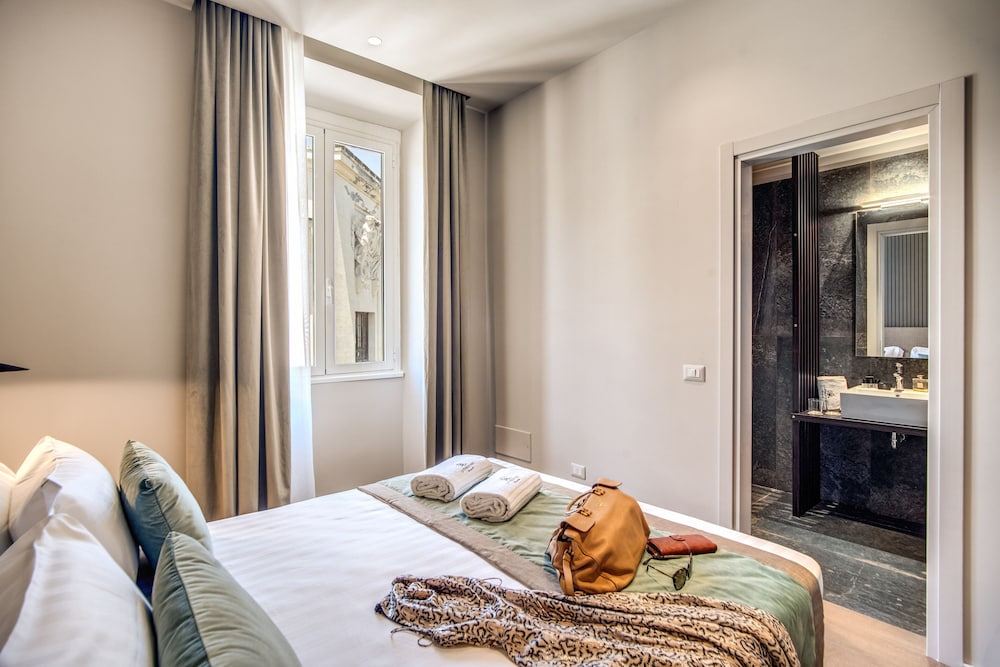 Hotel 77 Seventy-Seven, Rome: $266 Room Prices & Reviews | Travelocity