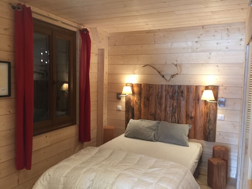 2/3 Pièces De Charme Au Centre D'auron D - Auron
