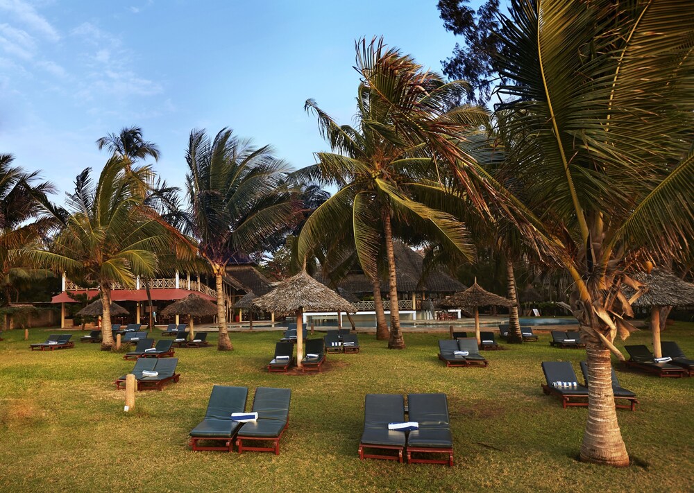 Neptune Palm Beach Boutique Resort & Spa All Inclusive: AU$532 Deals ...