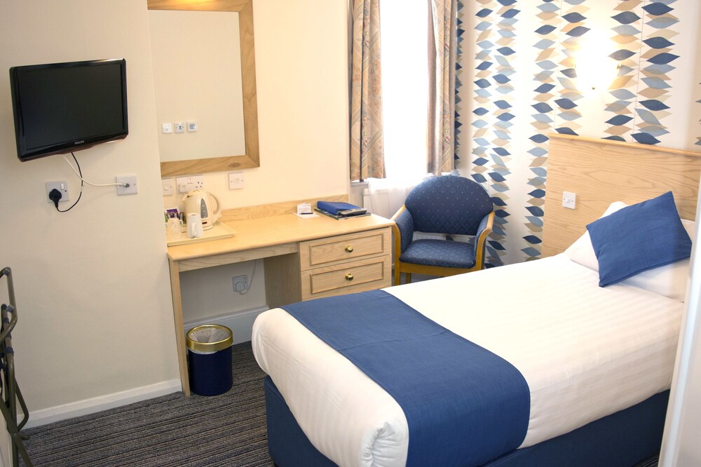 TLH Derwent Hotel, Torquay: $87 Room Prices & Reviews | Travelocity